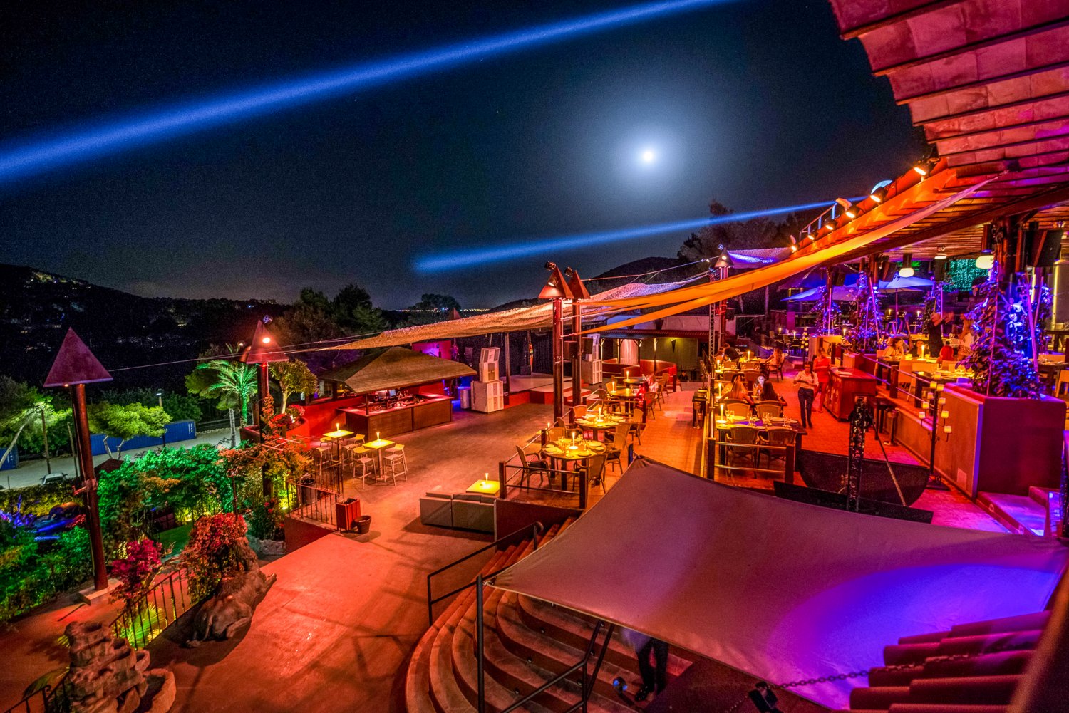 Eat, dance and be free in nature at Cova Santa | Ibiza Spotlight