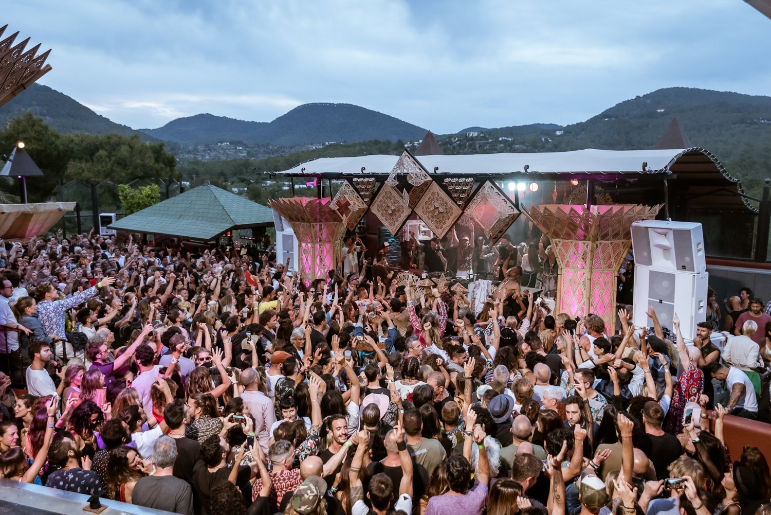 A magical opening party for WooMooN | Ibiza Spotlight