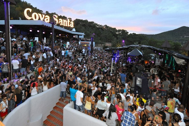 Storytellers presents WooMooN Ibiza at Cova Santa | Ibiza Spotlight