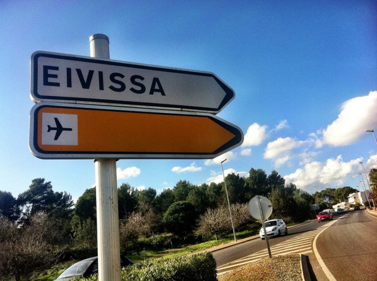Spanish vs. Catalan - understanding the road signs on Ibiza | Ibiza ...