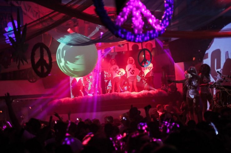 Flower Power - Pacha - Info, DJ listings and tickets | Ibiza Spotlight